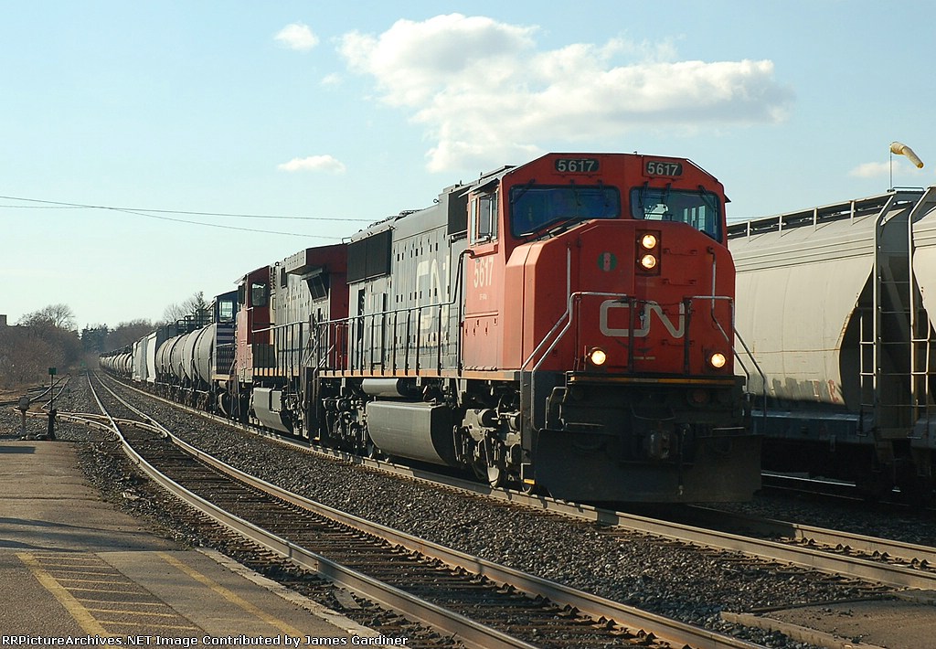 CN 330